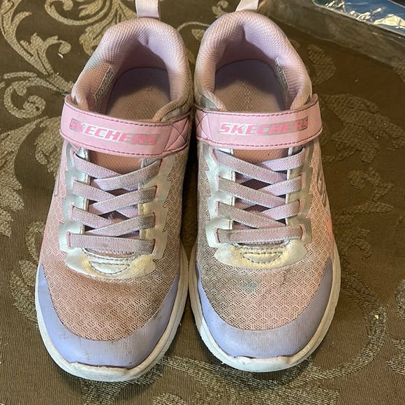 Skechers | Shoes | Used Girls Snickers Size 4 By Skechers | Poshmark